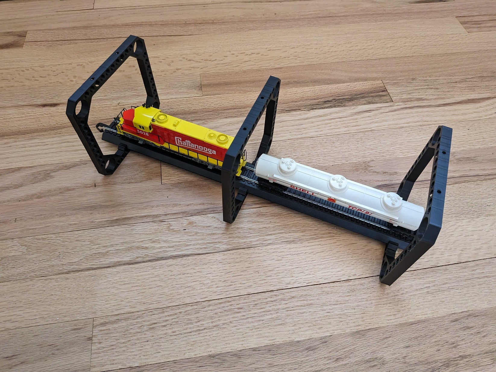 Train Track Ceiling Mount Bridge Kit – Rebar Labs